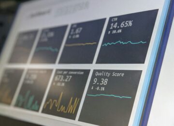 Data vs Informasi: Apa Bedanya dan Mengapa Penting? | Sistem Informasi ...